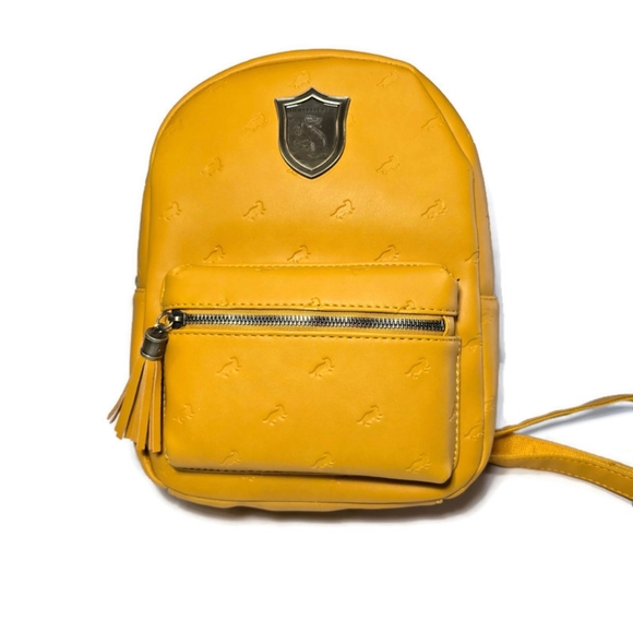 Warner Bros. | Bags | Nwt Bioworld Harry Potter Yellow Hufflepuff Mini ...